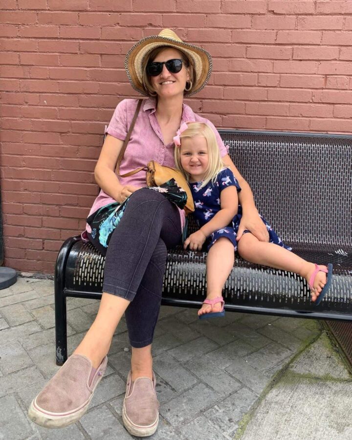 Angie Schmitt Net Worth 2022 | Career, Age, And Husband - The Famous Things