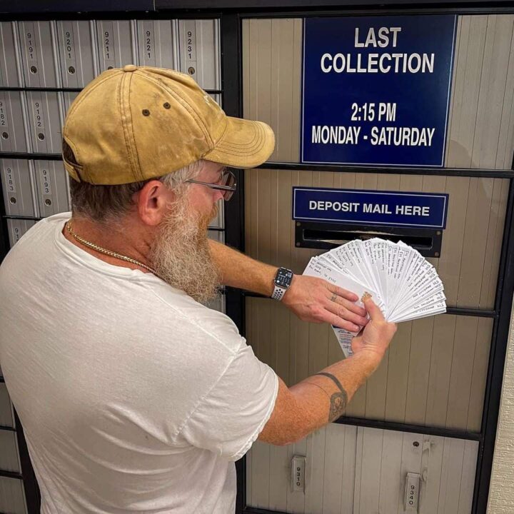 Jason Gutterman Net Worth 2022|Age, Biography, Amagansett Press ...