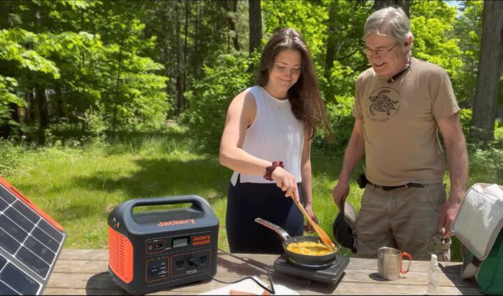 Nikki Delventhal Net Worth 2022| Age, Height, Onlyfans, And Bachelor ...